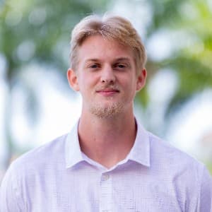 Contact Admissions Team | Ave Maria University